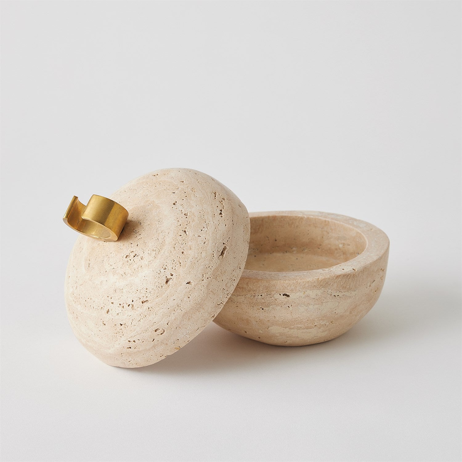 Caillou Lidded Pot (Travertine)